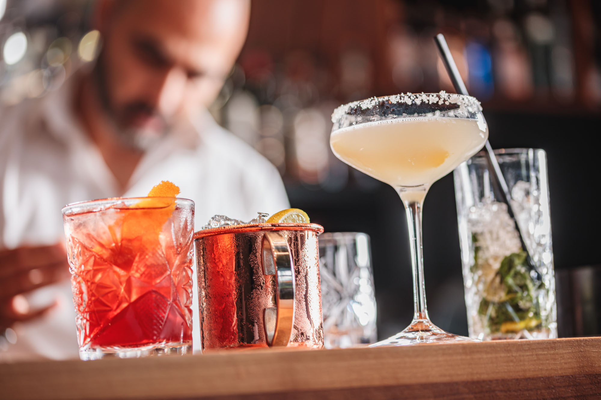 A bar to sip, dance and celebrate - GANG